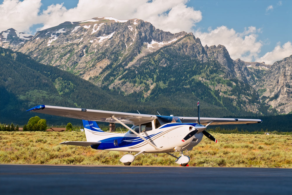 Textron Announces Avionics and Ignition Upgrades for Cessna Ahead of ...